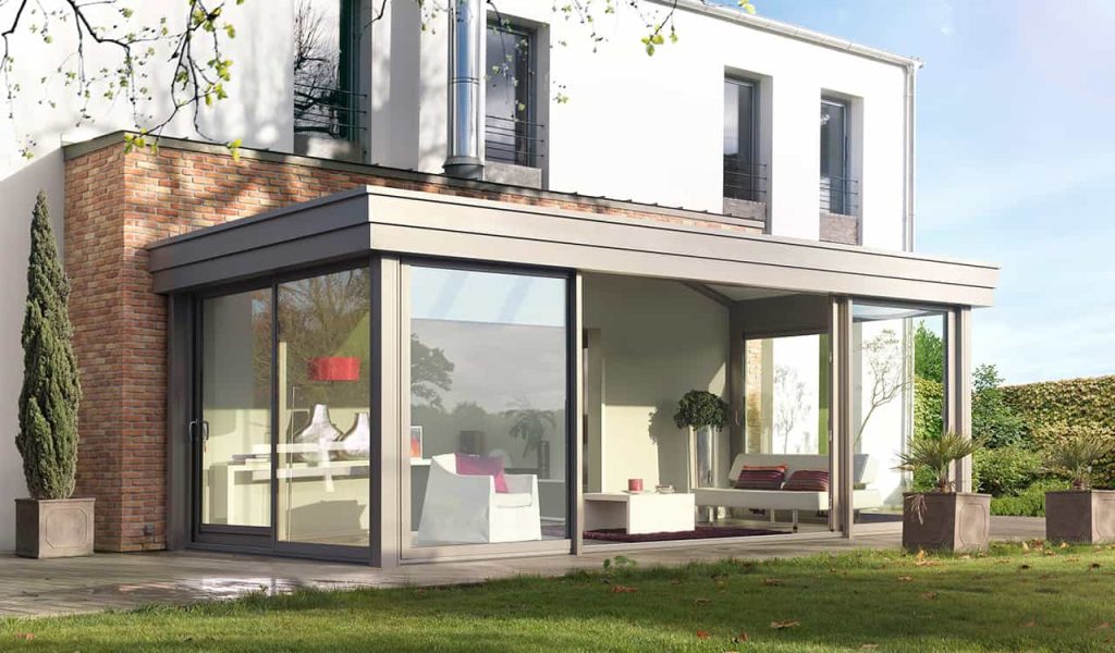 Véranda moderne : véranda au style contemporain sur mesure - Rénoval ...