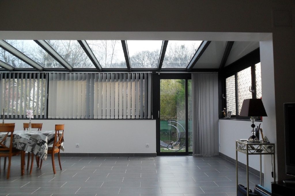 Véranda en verre : pourquoi et comment choisir ses vitrages ? - Rénoval ...