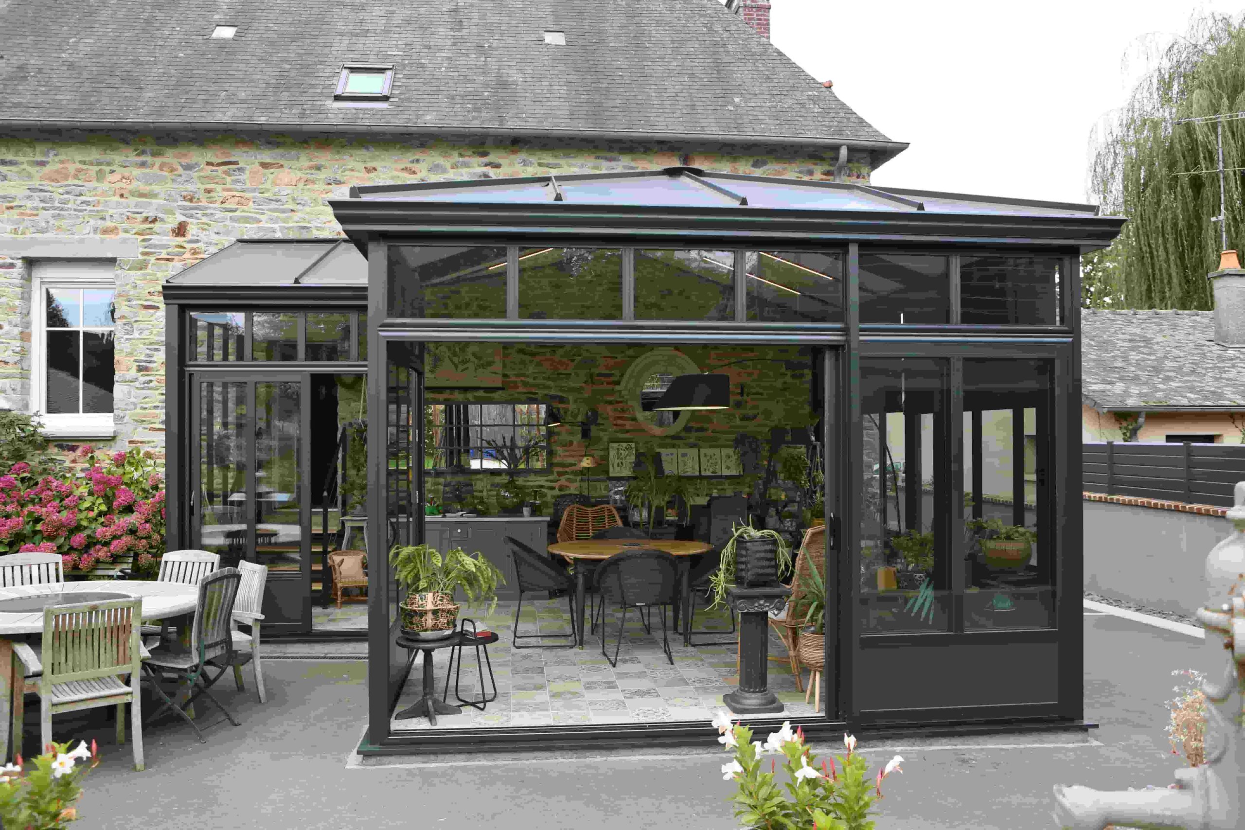 Modèle de véranda : 10 vérandas à prendre en exemple