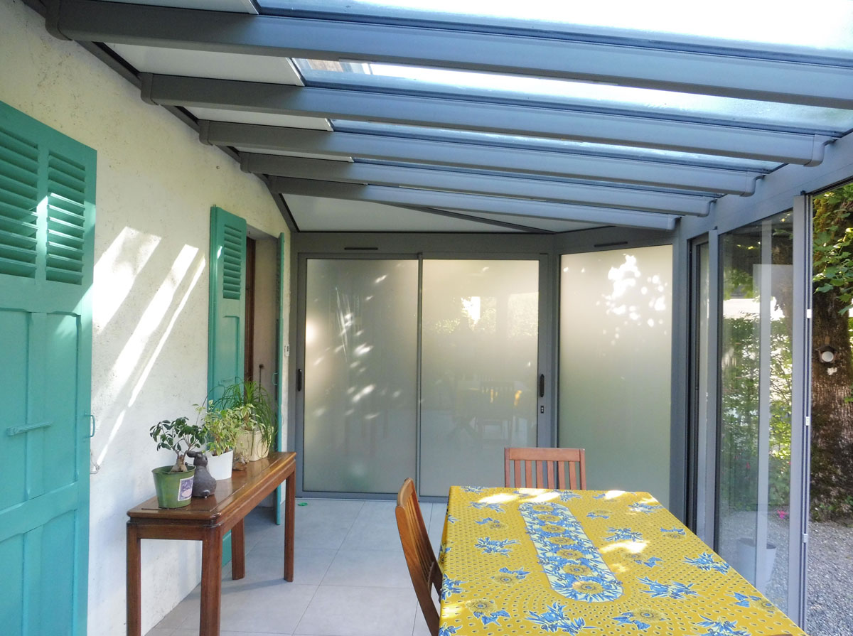 Véranda verrière à Saint-Jorioz (74) - Rénoval Véranda
